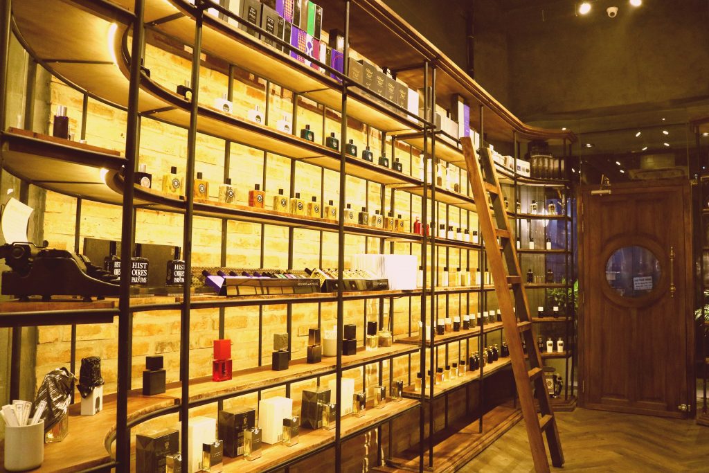 Inside the world of original fragrance at Viinriic Niche Perfume ...